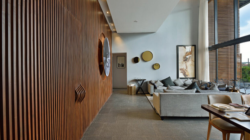 6 Panduan Lengkap Merancang Desain Dinding Ruang Tamu